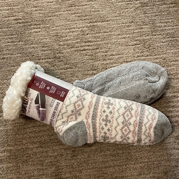 Muk Luks | Other | Womens Cabin Socks | Poshmark